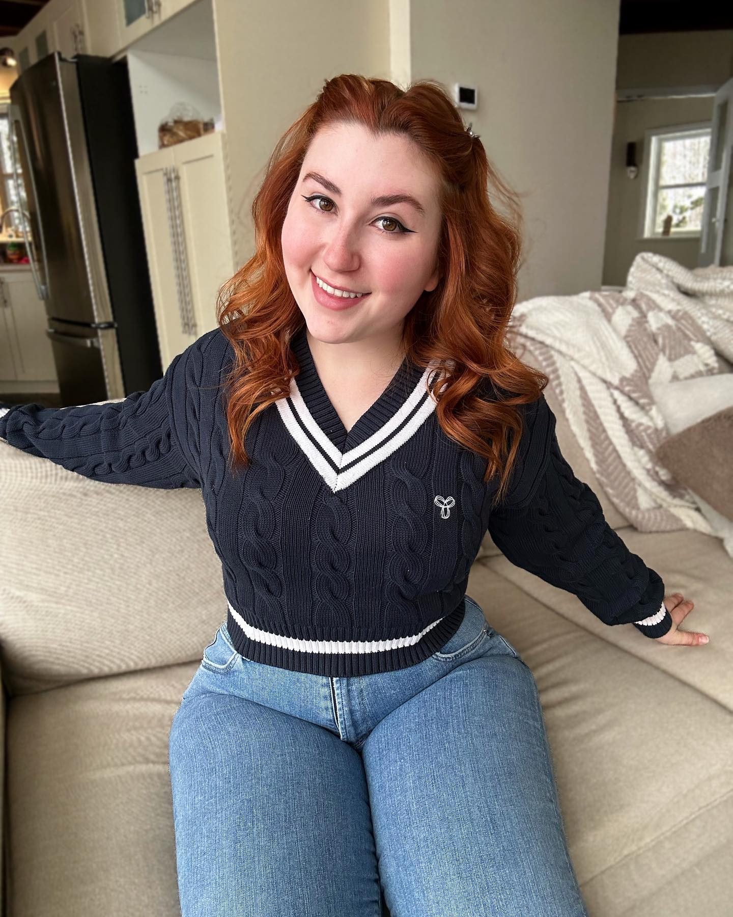 Who is Isla Moon? Age, Career, Family, Net Worth, Height Bio 2024